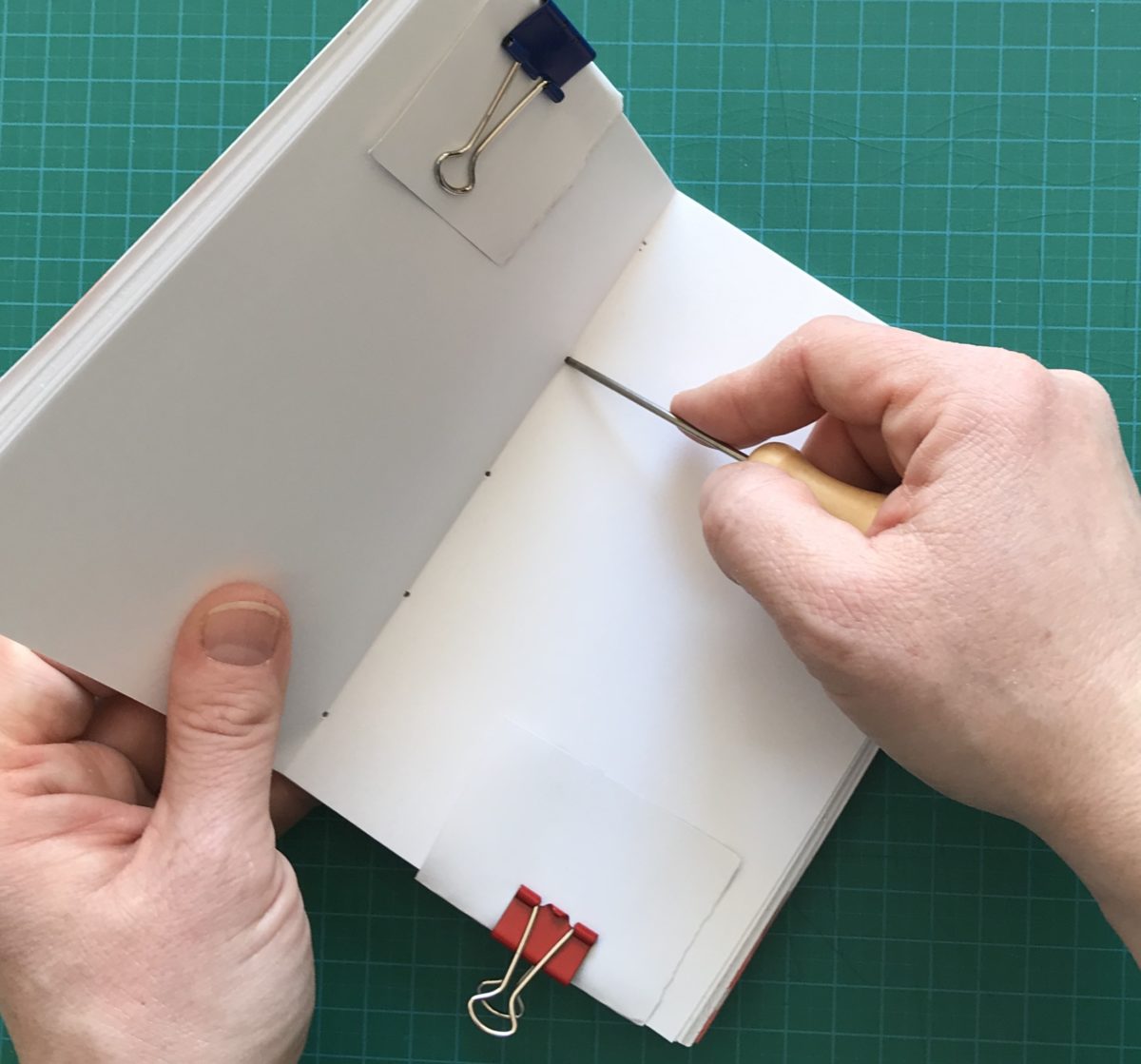 Journal oder Tagebuch mal selbst binden, in 4 einfachen Schritten